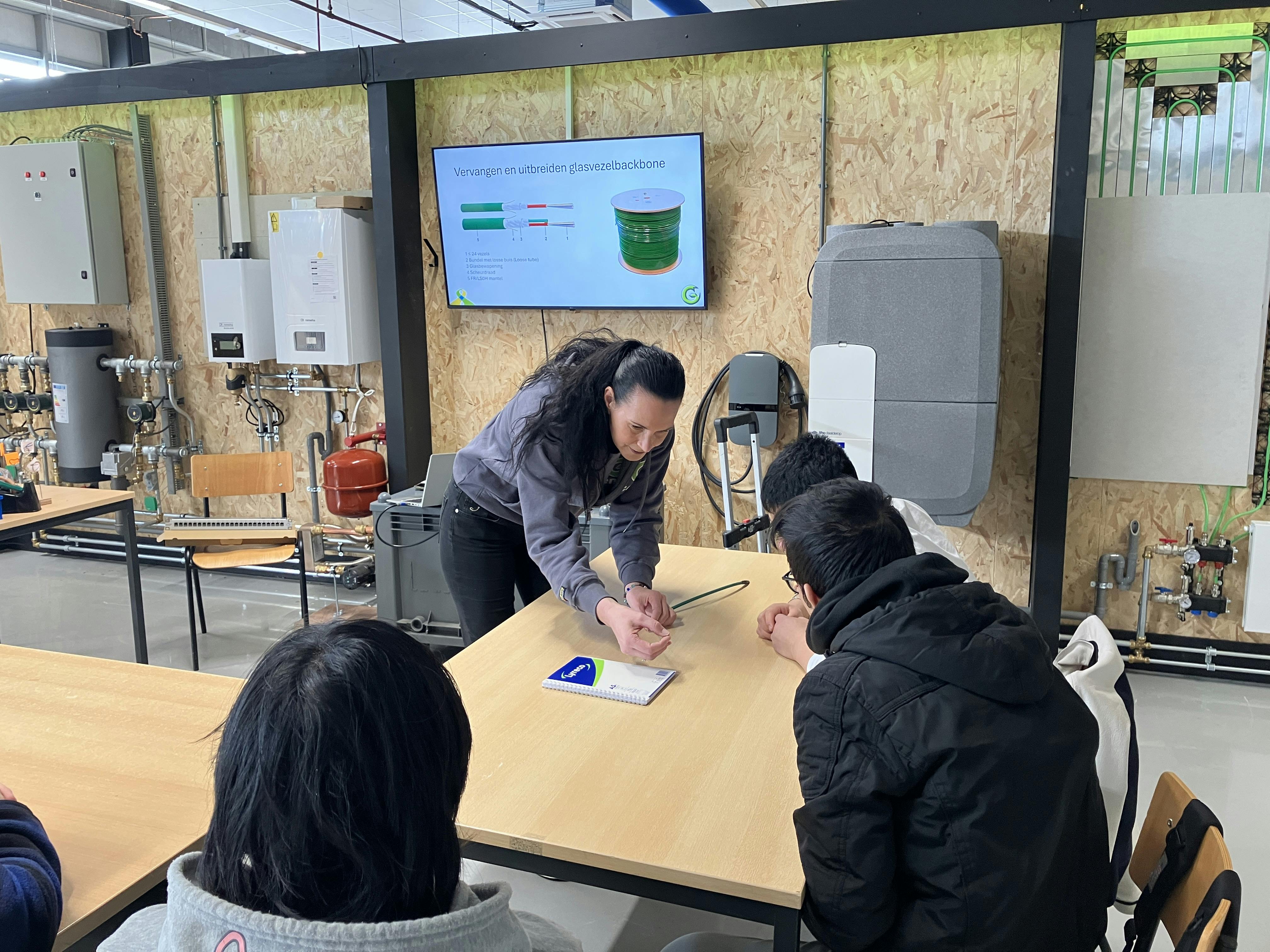 Geneva geeft gastles bij Rijnvicus - Rijnvicus